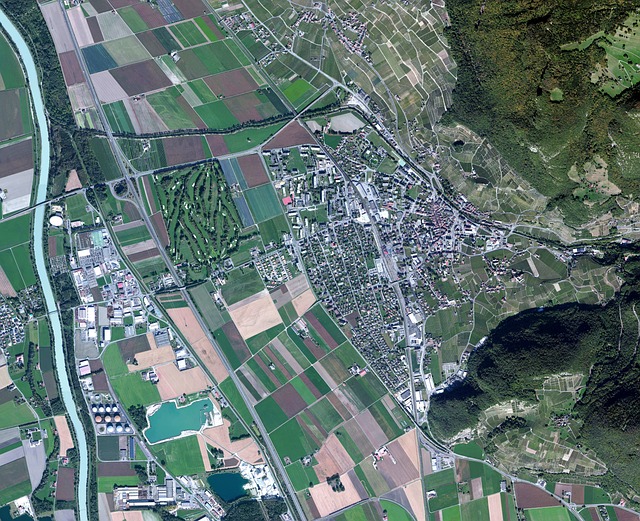 Discover New Satellite Imagery (Earth Views & Street-Level Maps)